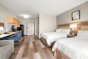 1 quarto, secretária, cortinas/cortinados opacos 