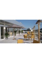 Bar junto à piscina