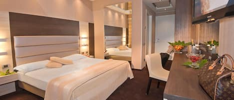 1 quarto, edredões de penas, minibar, cofre no quarto