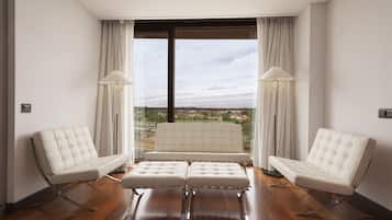 Suíte executiva, 1 cama King | 1 quarto, roupas de cama premium, frigobar, cofres nos quartos