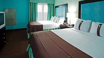 Camas de colchão Tempur-Pedic, secretária, cortinas/cortinados opacos