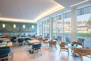 Pequeno-almoço tipo buffet diário incluído 