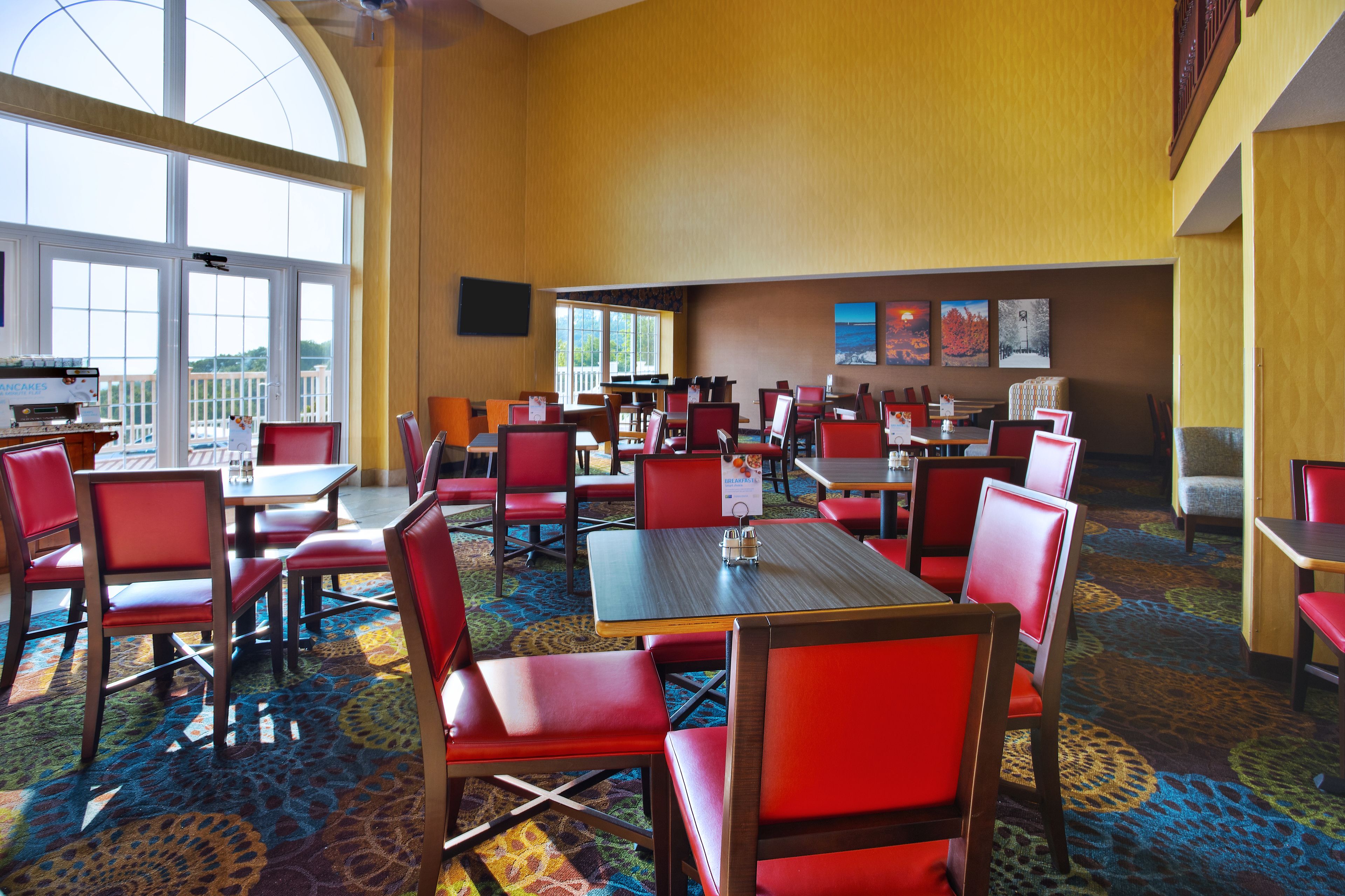 Café da manhã com buffet grátis todos os dias
