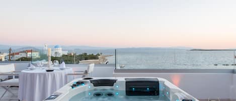 Banheira de hidromassagem exterior