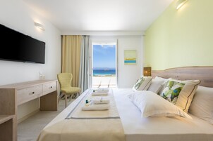 Suíte família | 1 quarto, cofres nos quartos, individualmente decorados