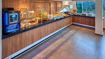 Pequeno-almoço continental diário incluído