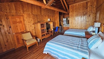 Quarto Deluxe | Secretária, ferro/tábua de engomar, Wi-fi grátis