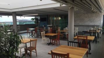 Pequeno-almoço continental diário incluído