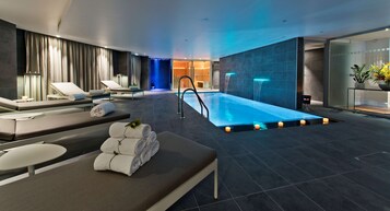 Sala(s) para tratamentos a casais, sauna, banheira de hidromassagem 