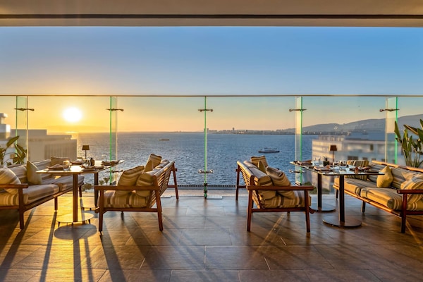 3 restaurantes, pequenos-almoços servidos, cozinha turca