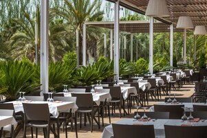 Café da manhã, almoço e jantar