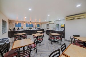 Pequeno-almoço continental diário incluído 