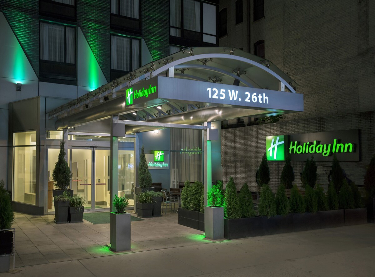 Holiday Inn Manhattan 6th Ave - Chelsea, an IHG Hotel Reviews, Deals ...