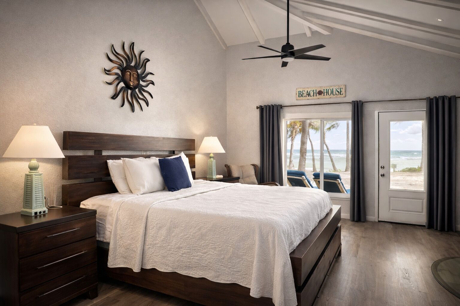 Quarto Deluxe, 1 cama king-size | Roupa de alta qualidade 