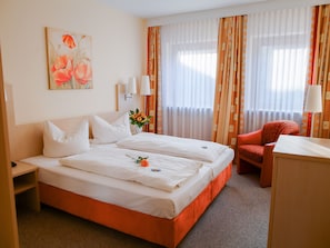 Quarto casal ou duplo | Roupas de cama premium, frigobar, cofres nos quartos, escrivaninha