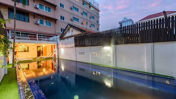 Piscina exterior