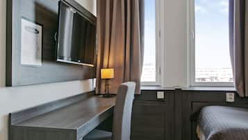 Quarto Duplo ou Twin Standard | Roupa hipoalergénica, secretária, cortinas/cortinados opacos