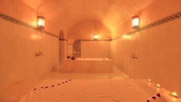 Sala(s) para tratamentos a casais, hammam, tratamentos corporais
