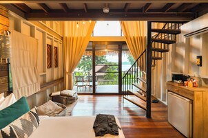Hilltop Duplex Bungalow | Vista para a praia ou o mar