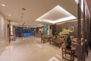 Televisor LED de 42 polegadas com canais digitais, televisor 