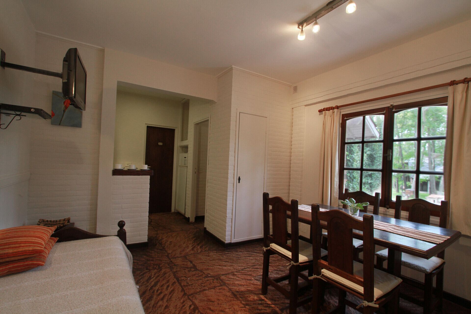 1 quarto, minibar, cofre no quarto, berços/camas para crianças grátis 