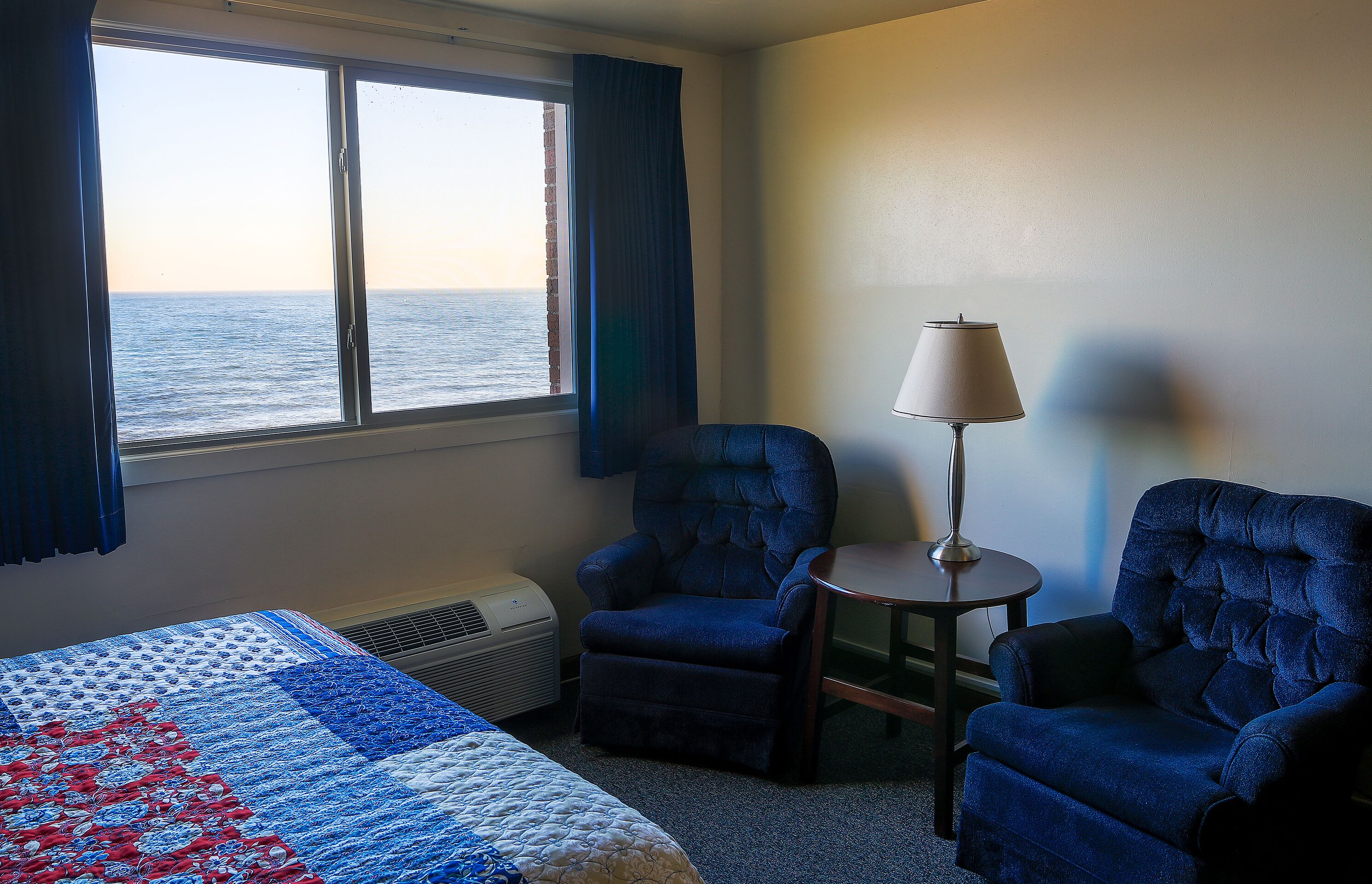 Lighthouse Inn Reviews, Deals & Photos 2025 - Expedia