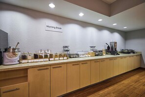 Pequeno-almoço continental incluído 