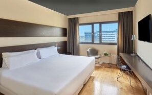 Quarto standard | Frigobar, cofres nos quartos, escrivaninha, cortinas blackout