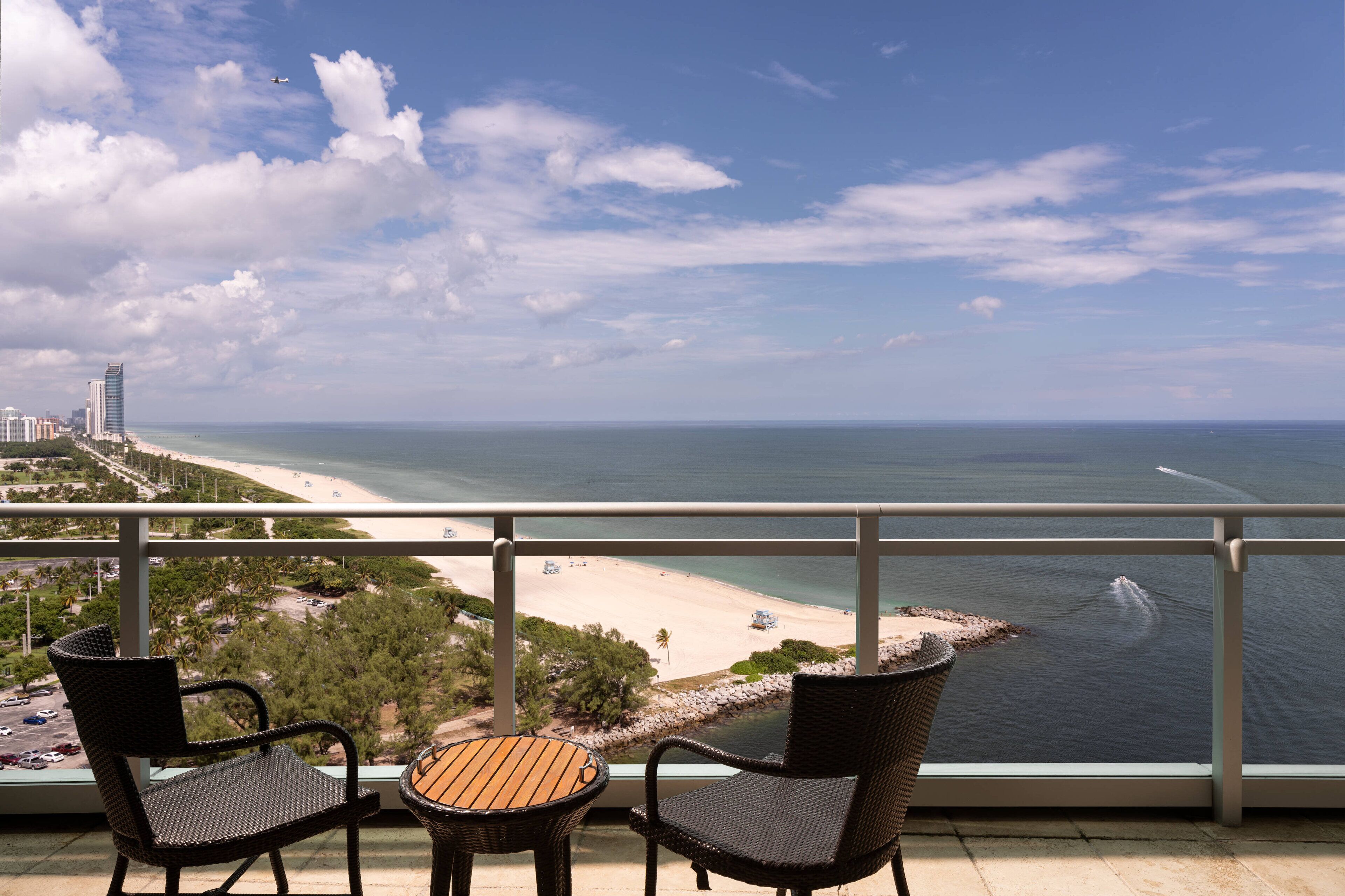 14 Best Resorts In Miami Beach, Florida - Updated 2023 | Trip101
