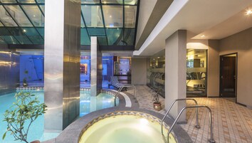 Piscina interna, piscina externa