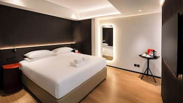 Quarto Executivo | Minibar, cofre no quarto, ferro/tábua de engomar, Wi-fi grátis