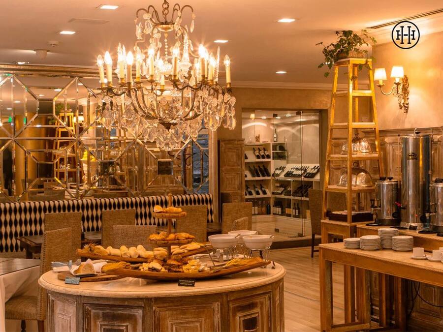 Pequeno-almoço completo diário incluído