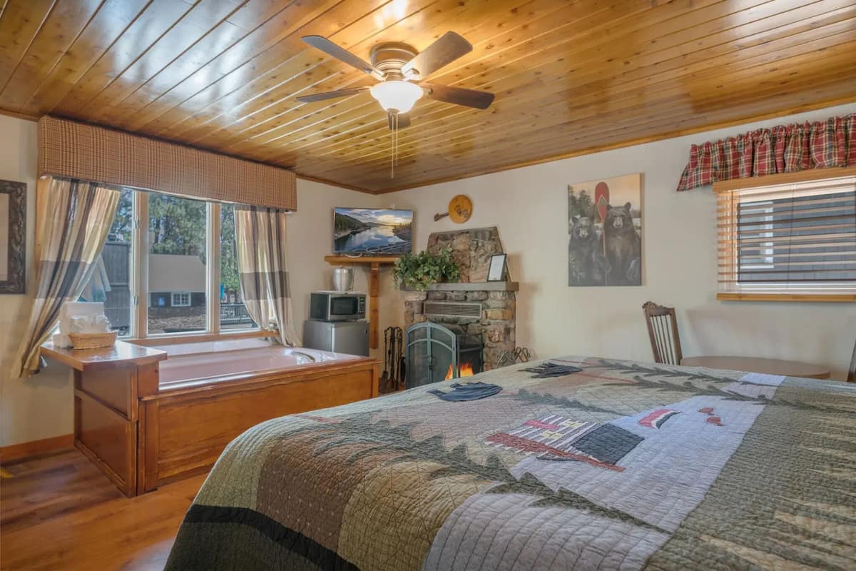 Cabana de Madeira Tradicional | 1 quarto, ferro/tábua de engomar, Wi-fi grátis, roupa de cama fornecida