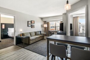 Roupa de alta qualidade, secretária