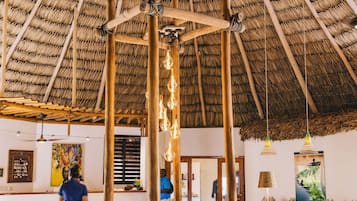 Entrada (vista interior)