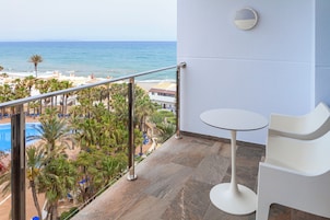 Suíte, 1 quarto | Frigobar, quartos à prova de som, Wi-Fi de cortesia, roupa de cama