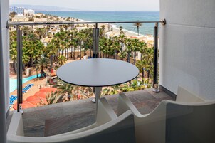 Suite Júnior, vista para o mar | Minibar, quartos insonorizados, Wi-fi grátis, roupa de cama fornecida 