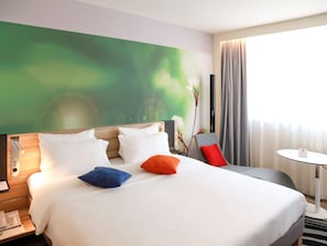 Quarto standard, 1 cama de casal | Cofres nos quartos, escrivaninha, cortinas blackout