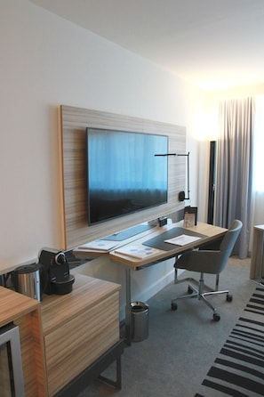 Quarto executivo, 1 cama de casal e sofá-cama | Comodidades do quarto