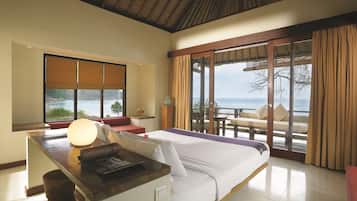 Quarto, vista para o oceano | 1 quarto, minibar, cofre no quarto, cortinas/cortinados opacos
