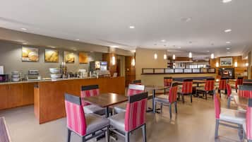 Pequeno-almoço tipo buffet diário incluído