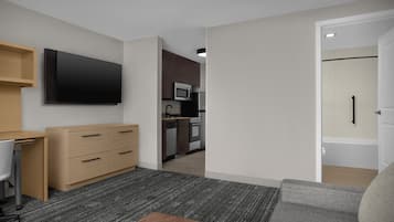 Suite, 1 quarto | Sala de estar | Televisor LCD, filmes pagos