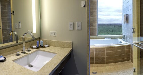 The Fox Tower at Foxwoods Reviews, Deals & Photos 2024 - Expedia