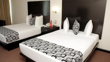 Quarto Duplo | Camas de colchão pillowtop, cofre no quarto