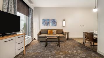 TV LCD 55 polegadas com canais a cabo, TV, DVD player