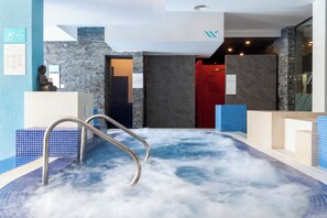 Sauna, banheira de hidromassagem, banho turco, hammam 