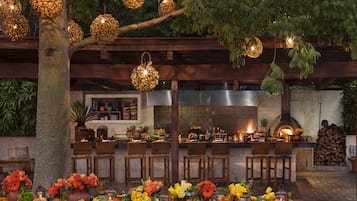 5 restaurantes, café da manhã, culinária internacional