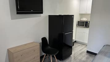Quarto standard, 2 camas de casal, para não fumantes | Camas Select Comfort, individualmente mobiliados, escrivaninha