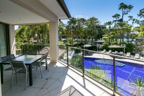2 Bedroom Pool View Apartment | Vista para praia/oceano