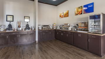 Pequeno-almoço tipo buffet diário incluído